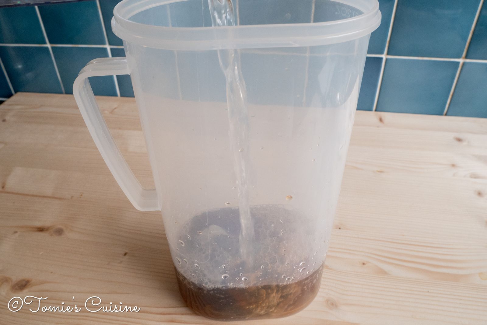 How to stay hydrated in summer? Drink Mugi-cha (Barley tea)